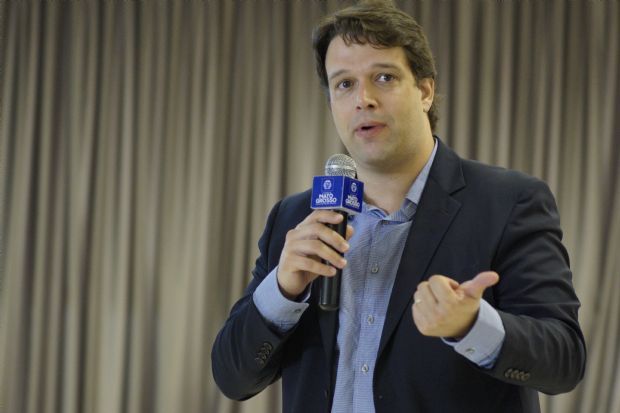Gustavo confirma renegociação de R$ 185 milhões em repasses atrasados ...
